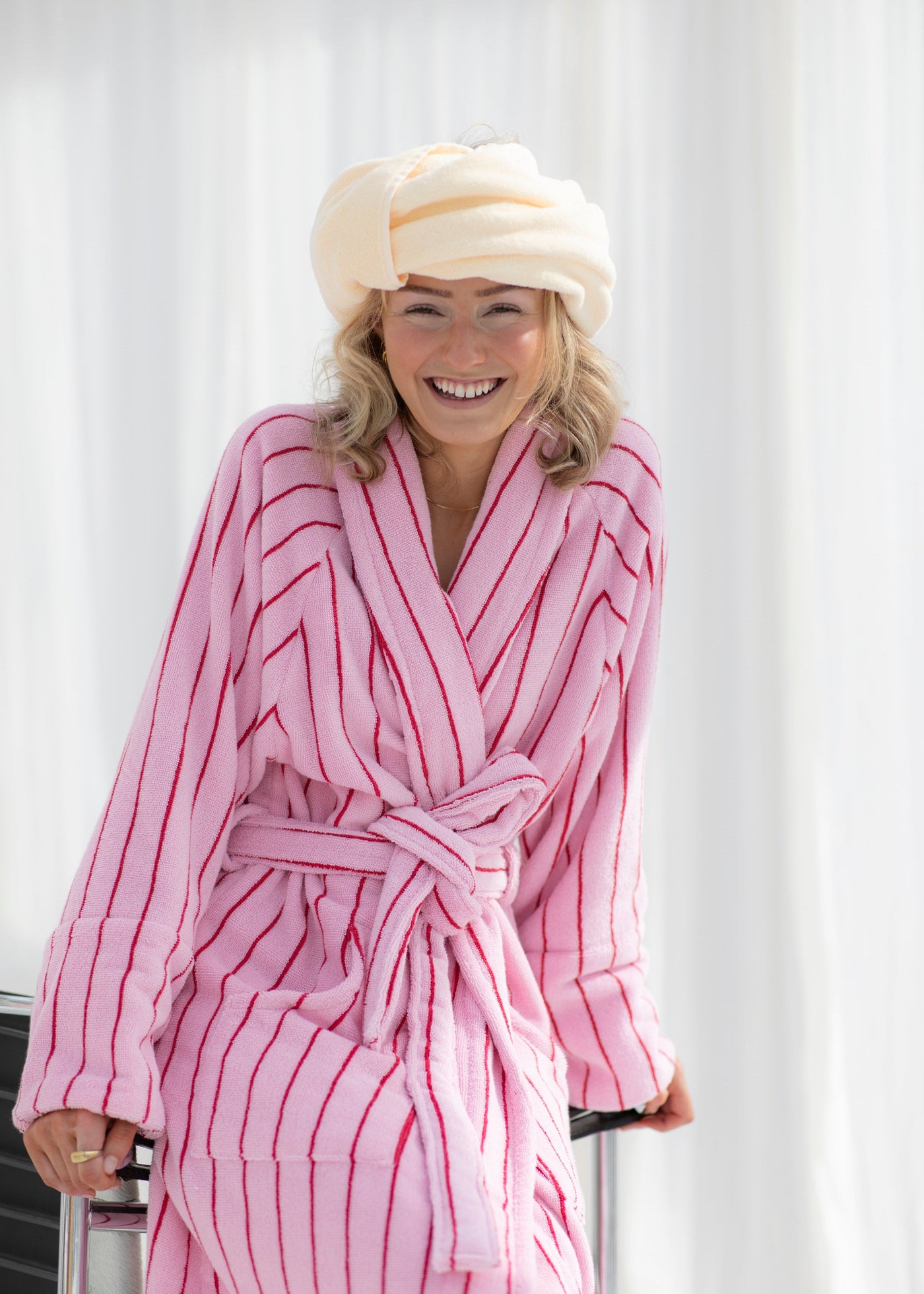 Naram Bathrobe, baby pink & ski patrol – BONGUSTA